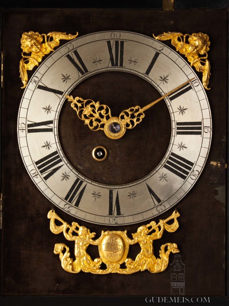 Een Hollandse Barok ebbenhouten 'Haagse klok' David Lamy Hoorn, circa ...