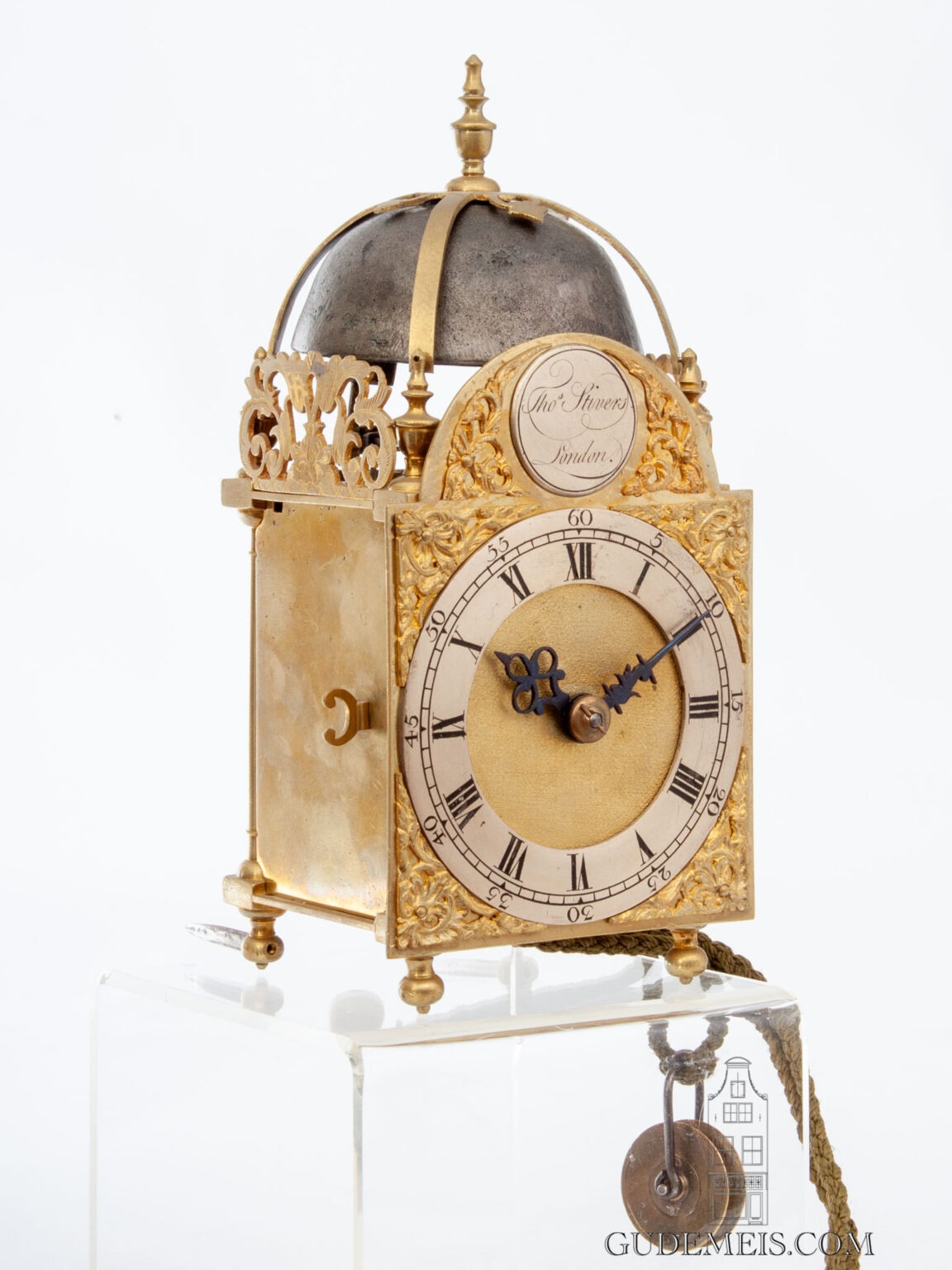 Een kleine Engelse messing lantaarnklok met slagwerk, Thomas Stivers ...