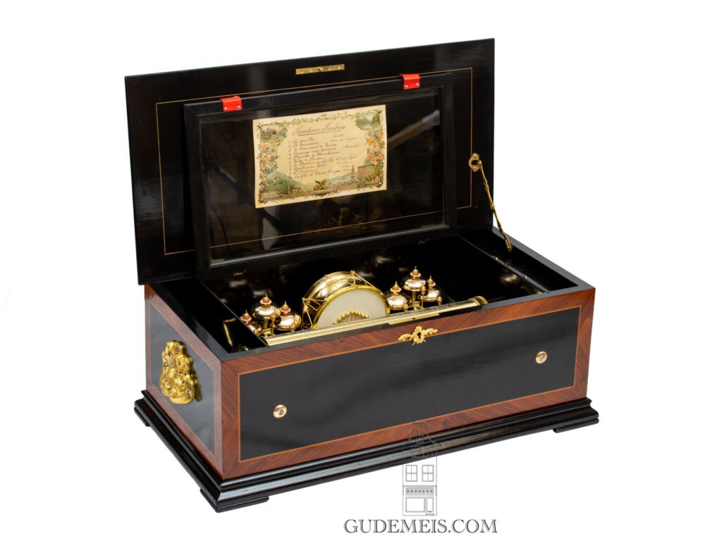 8-147 bells drum music box - Gude & Meis