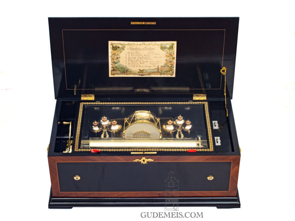 8-147 bells drum music box - Gude & Meis